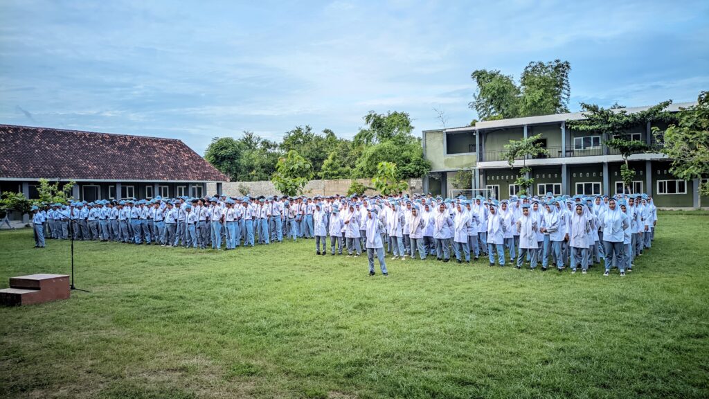 smkumarfatah.sch.id